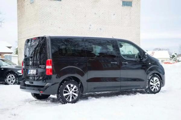 Melns Toyota Proace 2017 Grobiņa, ar dzinēja tilpumu 2.00 L un nobraukumu 207 tūkst. km par 17900 €, foto 8 vietnē AUTOMOTO.COM.LV