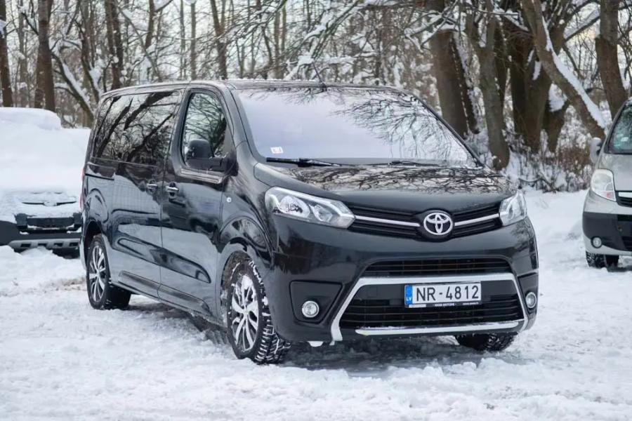 Melns Toyota Proace 2017 Grobiņa, ar dzinēja tilpumu 2.00 L un nobraukumu 207 tūkst. km par 17900 €, foto 14 vietnē AUTOMOTO.COM.LV