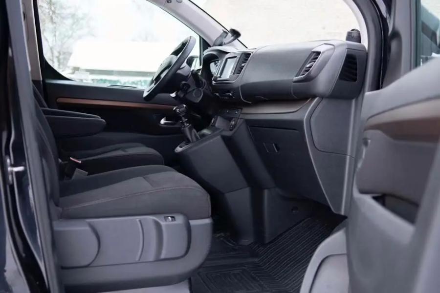 Melns Toyota Proace 2017 Grobiņa, ar dzinēja tilpumu 2.00 L un nobraukumu 207 tūkst. km par 17900 €, foto 16 vietnē AUTOMOTO.COM.LV