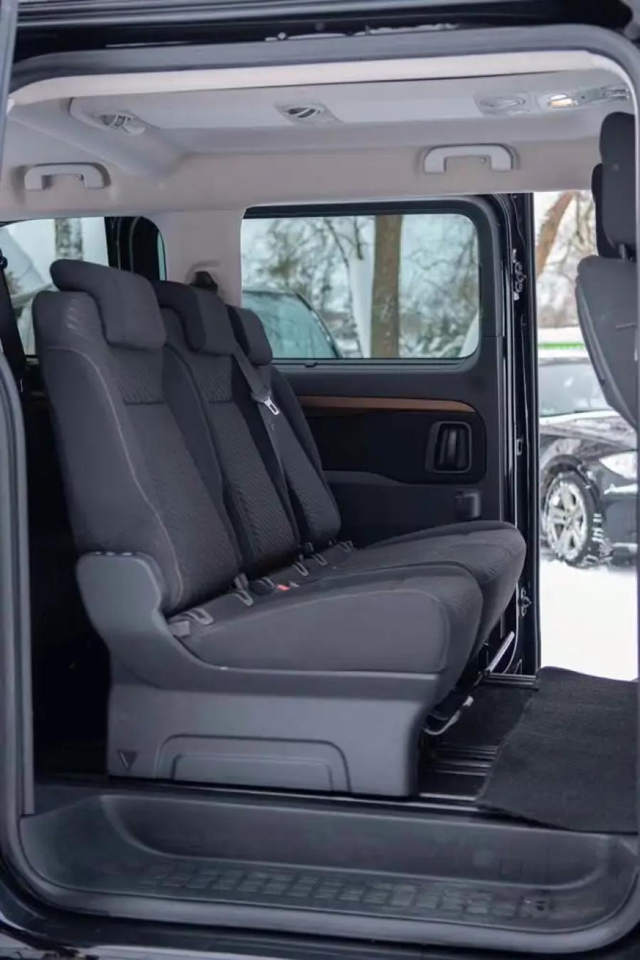Melns Toyota Proace 2017 Grobiņa, ar dzinēja tilpumu 2.00 L un nobraukumu 207 tūkst. km par 17900 €, foto 21 vietnē AUTOMOTO.COM.LV