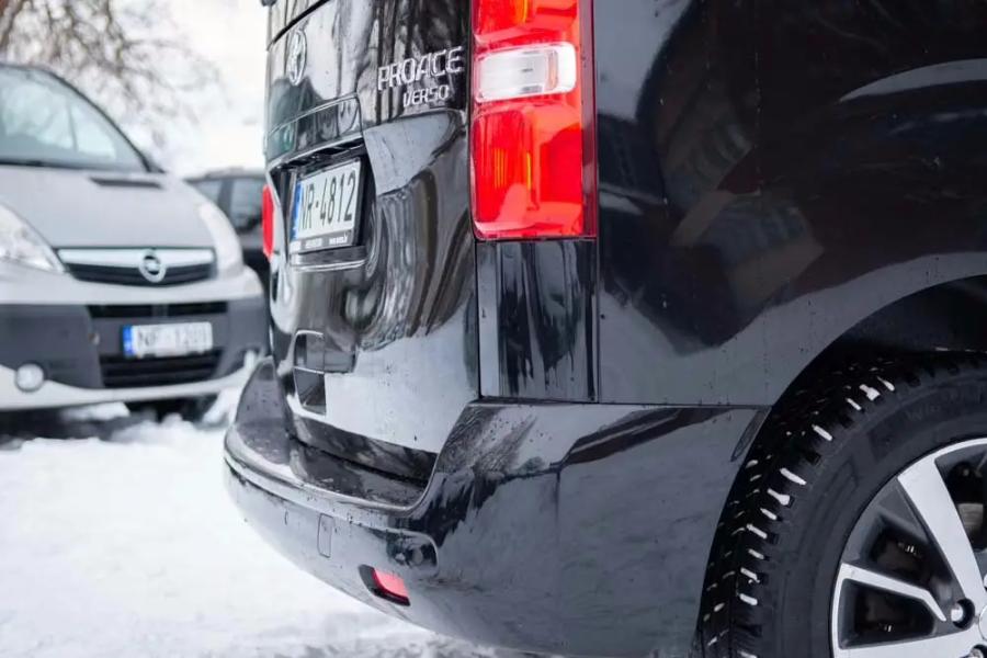 Melns Toyota Proace 2017 Grobiņa, ar dzinēja tilpumu 2.00 L un nobraukumu 207 tūkst. km par 17900 €, foto 39 vietnē AUTOMOTO.COM.LV