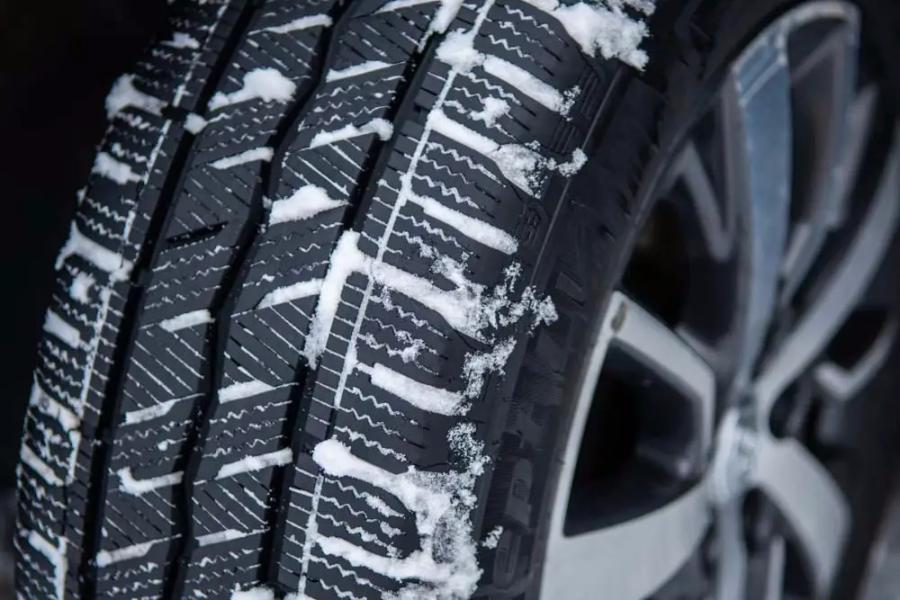 Melns Toyota Proace 2017 Grobiņa, ar dzinēja tilpumu 2.00 L un nobraukumu 207 tūkst. km par 17900 €, foto 40 vietnē AUTOMOTO.COM.LV