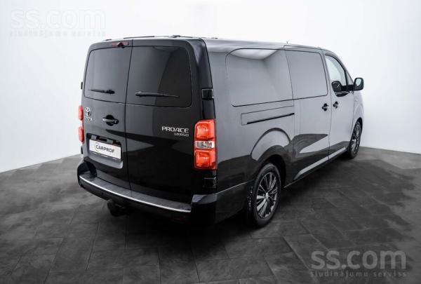 Black Toyota Proace 2018 in Tallinn, with an engine capacity of 2.00 L and mileage of 201 thousand km for 15499 €, photo 4 on AUTOMOTO.COM.LV