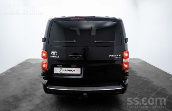 Black Toyota Proace 2018 in Tallinn, with an engine capacity of 2.00 L and mileage of 201 thousand km for 15499 €, photo 5 on AUTOMOTO.COM.LV