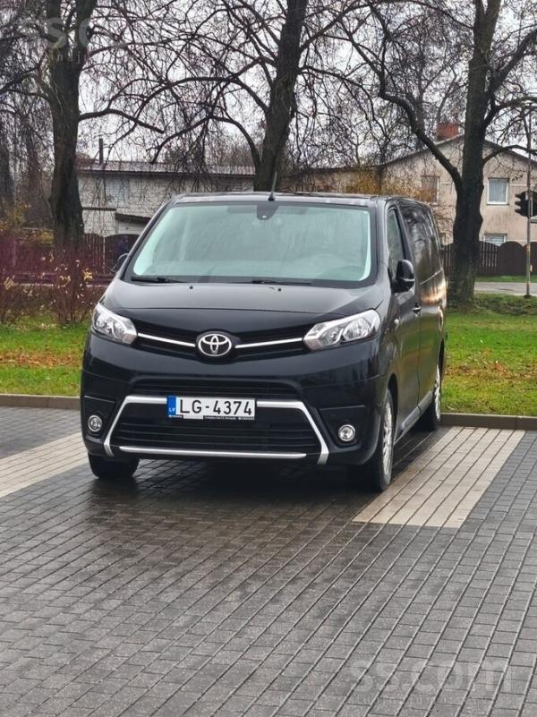 Melns Toyota Proace 2018 Ventspils, ar dzinēja tilpumu 1.60 L un nobraukumu 180 tūkst. km par 15400 €, foto 1 vietnē AUTOMOTO.COM.LV