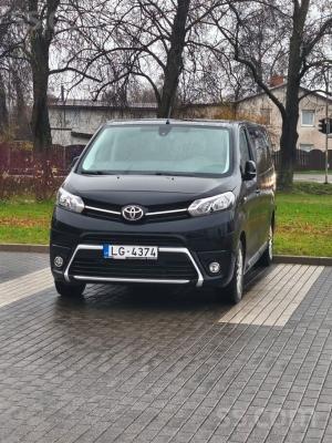 Melns Toyota Proace 2018 Ventspils, ar dzinēja tilpumu 1.60 L un nobraukumu 180 tūkst. km par 15400 €, foto  vietnē AUTOMOTO.COM.LV