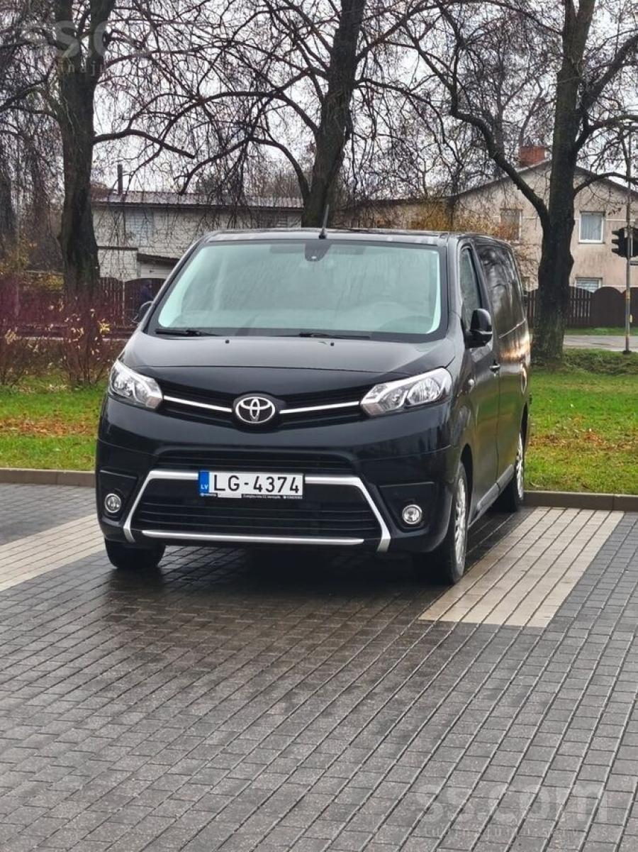 Melns Toyota Proace 2018 Ventspils, ar dzinēja tilpumu 1.60 L un nobraukumu 180 tūkst. km par 15400 €, foto 1 vietnē AUTOMOTO.COM.LV