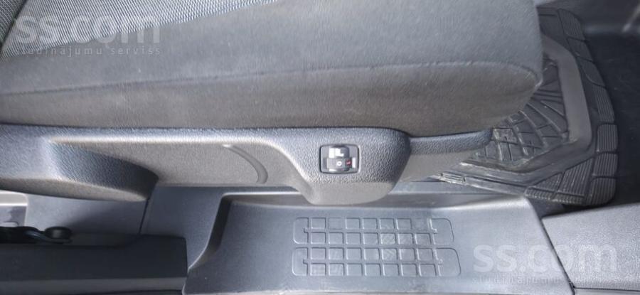 Melns Toyota Proace 2018 Daugavpils, ar dzinēja tilpumu 2.00 L un nobraukumu 300 tūkst. km par 15000 €, foto 15 vietnē AUTOMOTO.COM.LV