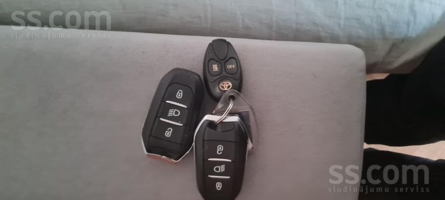 Melns Toyota Proace 2018 Daugavpils, ar dzinēja tilpumu 2.00 L un nobraukumu 300 tūkst. km par 15000 €, foto 18 vietnē AUTOMOTO.COM.LV