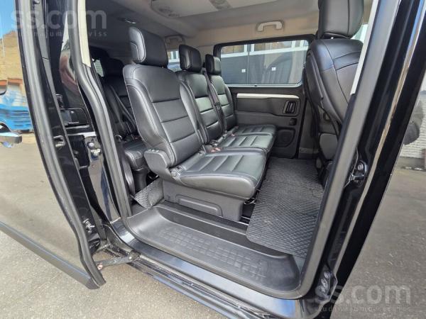 Black Toyota Proace 2018 in Riga, with an engine capacity of 2.00 L and mileage of 250 thousand km for 18000 €, photo 5 on AUTOMOTO.COM.LV