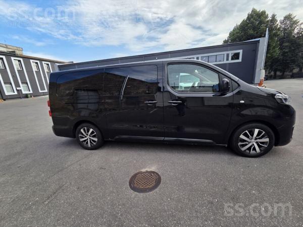 Black Toyota Proace 2018 in Riga, with an engine capacity of 2.00 L and mileage of 250 thousand km for 18000 €, photo 8 on AUTOMOTO.COM.LV