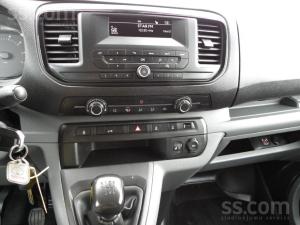 Black Toyota Proace 2019 in Valka, with an engine capacity of 2.00 L and mileage of 212 thousand km for 10000 €, photo 11 on AUTOMOTO.COM.LV