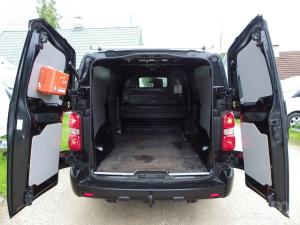 Black Toyota Proace 2019 in Valka, with an engine capacity of 2.00 L and mileage of 212 thousand km for 10000 €, photo 16 on AUTOMOTO.COM.LV