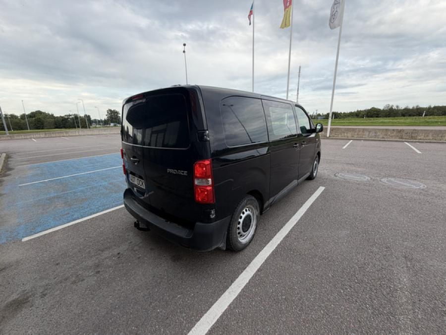 Melns Toyota Proace 2019 Rakvere, ar dzinēja tilpumu 1.50 L un nobraukumu 277 tūkst. km par 11000 €, foto 7 vietnē AUTOMOTO.COM.LV