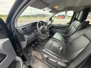 Melns Toyota Proace 2019 Rakvere, ar dzinēja tilpumu 1.50 L un nobraukumu 277 tūkst. km par 11000 €, foto 9 vietnē AUTOMOTO.COM.LV