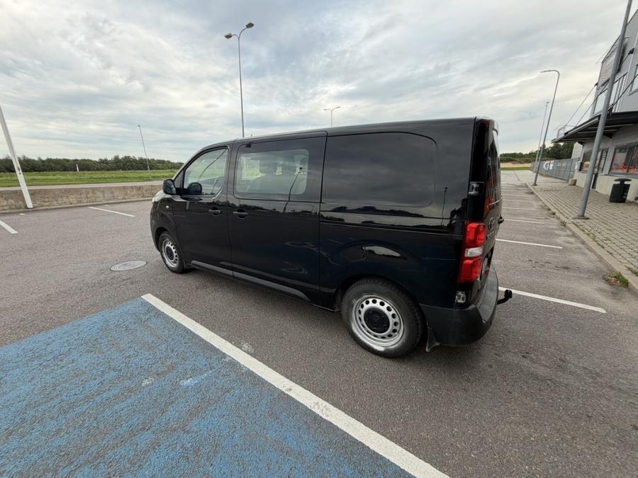 Melns Toyota Proace 2019 Rakvere, ar dzinēja tilpumu 1.50 L un nobraukumu 277 tūkst. km par 11000 €, foto 15 vietnē AUTOMOTO.COM.LV
