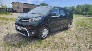 Black Toyota Proace 2023 in Riga, with an engine capacity of 2.00 L and mileage of 185 thousand km for 15000 €, photo 6 on AUTOMOTO.COM.LV