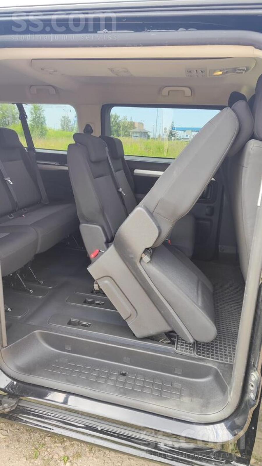 Black Toyota Proace 2023 in Riga, with an engine capacity of 2.00 L and mileage of 185 thousand km for 15000 €, photo 8 on AUTOMOTO.COM.LV