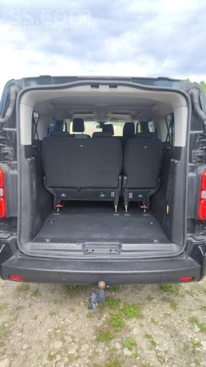 Black Toyota Proace 2023 in Riga, with an engine capacity of 2.00 L and mileage of 185 thousand km for 15000 €, photo 9 on AUTOMOTO.COM.LV