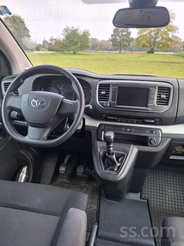 Toyota Proace 2023 Rīga vietnē Melns Toyota Proace 2023 Rīga, ar dzinēja tilpumu 2.00 L un nobraukumu 122 tūkst. km par 23300 €, foto 6 vietnē AUTOMOTO.COM.LV