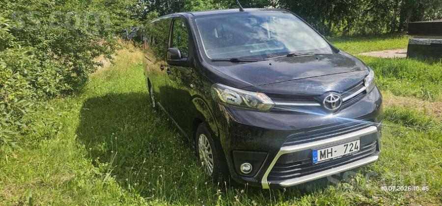 Black Toyota Proace 2017 in Riga, with an engine capacity of 1.60 L and mileage of 230 thousand km for 9300 €, photo 3 on AUTOMOTO.COM.LV