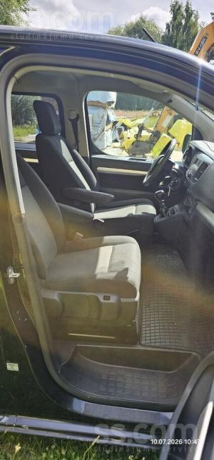 Black Toyota Proace 2017 in Riga, with an engine capacity of 1.60 L and mileage of 230 thousand km for 9300 €, photo 9 on AUTOMOTO.COM.LV