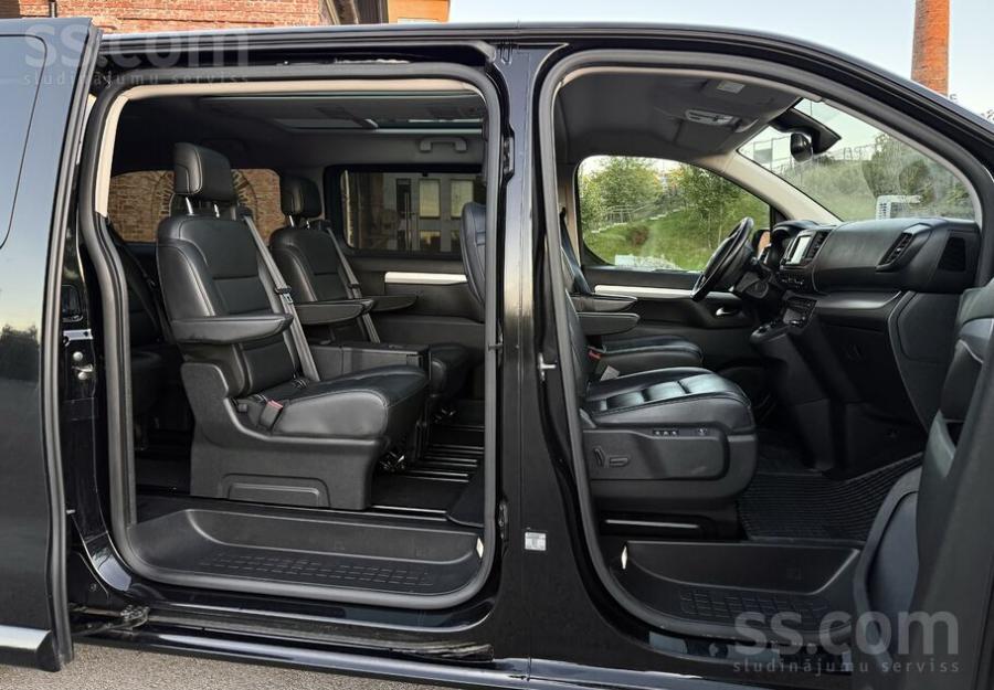 Black Toyota Proace 2017 in Tallinn, with an engine capacity of 2.00 L and mileage of 203 thousand km for 22100 €, photo 18 on AUTOMOTO.COM.LV