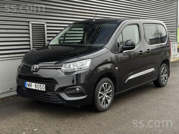Black Toyota Proace 2020 in Riga, with an engine capacity of 1.50 L and mileage of 159 thousand km for 12400 €, photo 1 on AUTOMOTO.COM.LV