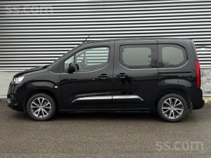 Melns Toyota Proace 2020 Rīga, ar dzinēja tilpumu 1.50 L un nobraukumu 159 tūkst. km par 12400 €, foto 2 vietnē AUTOMOTO.COM.LV