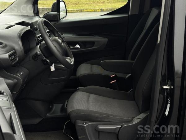 Black Toyota Proace 2020 in Riga, with an engine capacity of 1.50 L and mileage of 159 thousand km for 12400 €, photo 9 on AUTOMOTO.COM.LV