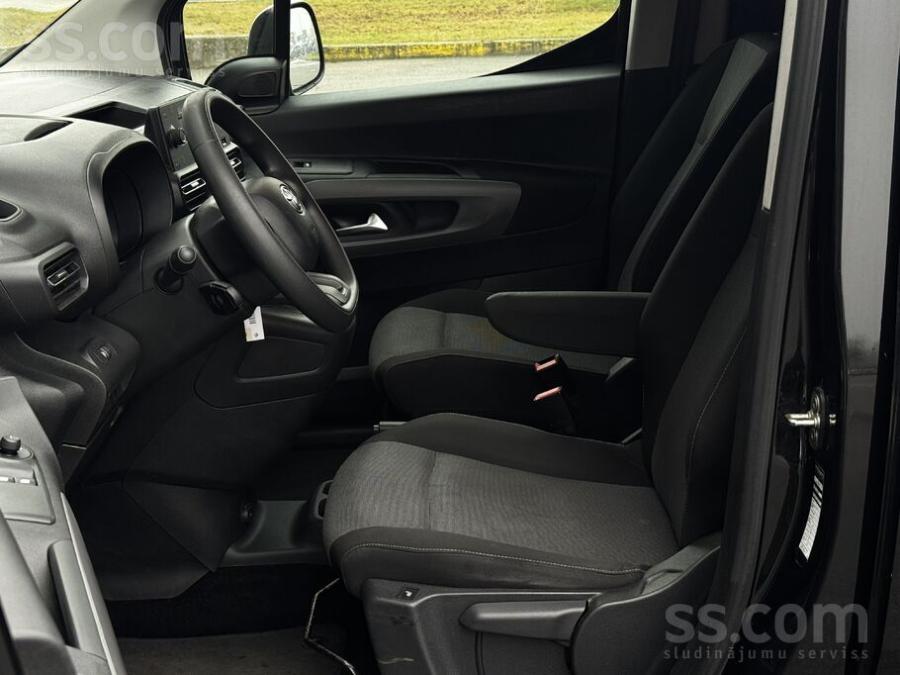 Melns Toyota Proace 2020 Rīga, ar dzinēja tilpumu 1.50 L un nobraukumu 159 tūkst. km par 12400 €, foto 9 vietnē AUTOMOTO.COM.LV