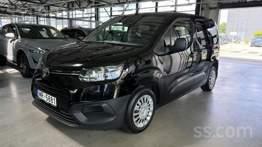 Black Toyota Proace 2020 in Riga, with an engine capacity of 1.50 L and mileage of 179 thousand km for 10500 €, photo 1 on AUTOMOTO.COM.LV