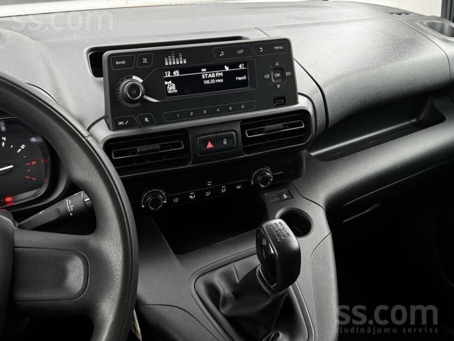 Черный Тойота Proace 2020 в Рига, объемом двигателя 1.50 л и пробегом 166 тыс. км за 11900 €, фото 17 на AUTOMOTO.COM.LV