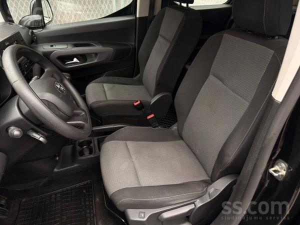 Black Toyota Proace 2021 in Daugavpils, with an engine capacity of 1.50 L and mileage of 113 thousand km for 12900 €, photo 6 on AUTOMOTO.COM.LV