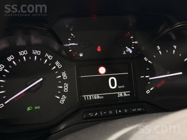 Black Toyota Proace 2021 in Daugavpils, with an engine capacity of 1.50 L and mileage of 113 thousand km for 12900 €, photo 8 on AUTOMOTO.COM.LV