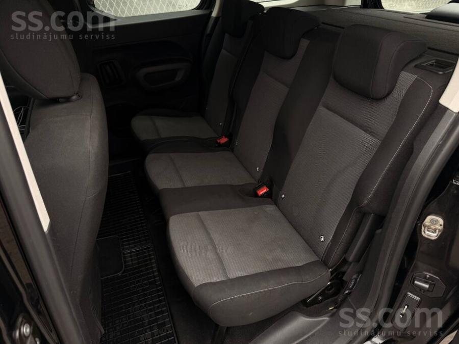Black Toyota Proace 2021 in Daugavpils, with an engine capacity of 1.50 L and mileage of 113 thousand km for 12900 €, photo 12 on AUTOMOTO.COM.LV