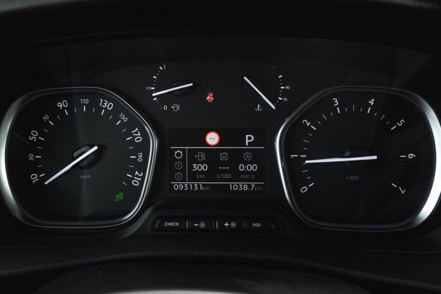 Melns Toyota Proace 2021 Ventspils, ar dzinēja tilpumu 2.00 L un nobraukumu 92 tūkst. km par 24500 €, foto 21 vietnē AUTOMOTO.COM.LV