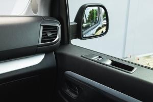 Melns Toyota Proace 2021 Ventspils, ar dzinēja tilpumu 2.00 L un nobraukumu 92 tūkst. km par 24500 €, foto 31 vietnē AUTOMOTO.COM.LV