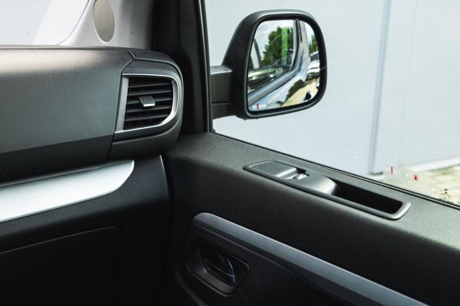 Melns Toyota Proace 2021 Ventspils, ar dzinēja tilpumu 2.00 L un nobraukumu 92 tūkst. km par 24500 €, foto 31 vietnē AUTOMOTO.COM.LV