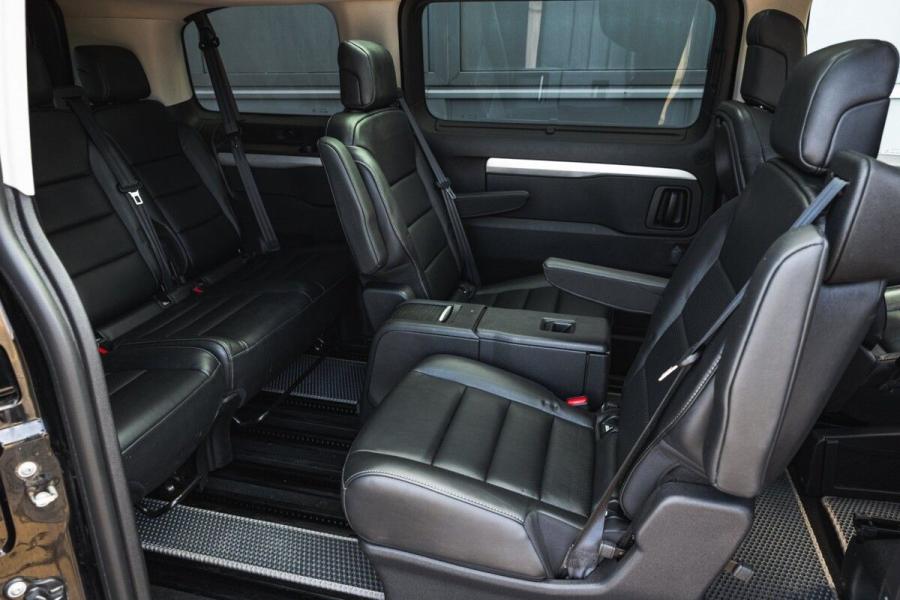 Melns Toyota Proace 2021 Ventspils, ar dzinēja tilpumu 2.00 L un nobraukumu 92 tūkst. km par 24500 €, foto 37 vietnē AUTOMOTO.COM.LV