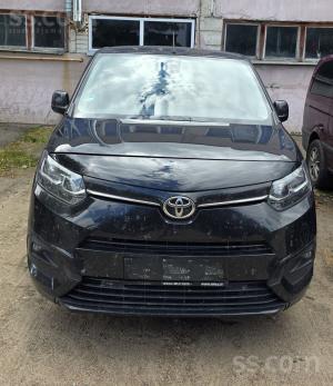 Melns Toyota Proace 2021 Daugavpils, ar dzinēja tilpumu 1.50 L un nobraukumu 173 tūkst. km par 8800 €, foto  vietnē AUTOMOTO.COM.LV