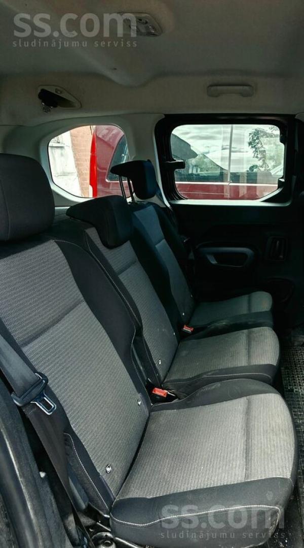 Melns Toyota Proace 2021 Daugavpils, ar dzinēja tilpumu 1.50 L un nobraukumu 173 tūkst. km par 8800 €, foto 9 vietnē AUTOMOTO.COM.LV