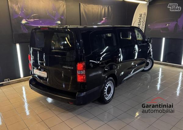 Black Toyota Proace 2022 in Avizieniai, with an engine capacity of 2.00 L and mileage of 87 thousand km for 23990 €, photo 2 on AUTOMOTO.COM.LV