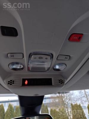 Black Toyota Proace 2022 in Dobele, with an engine capacity of 1.20 L and mileage of 83 thousand km for 17900 €, photo 13 on AUTOMOTO.COM.LV