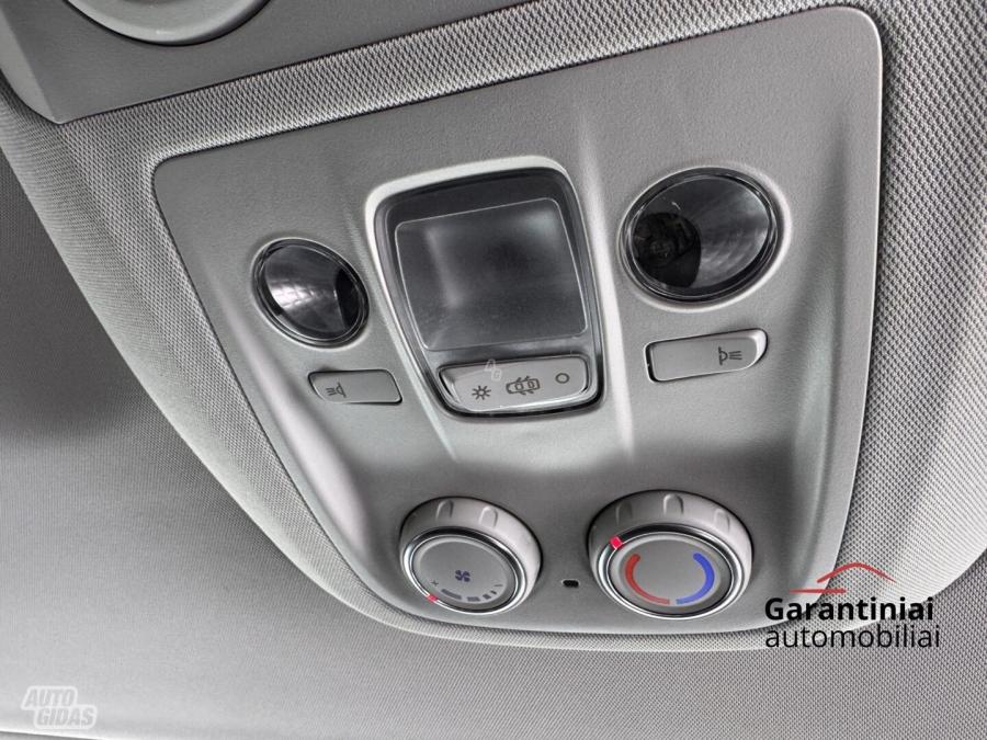 Black Toyota Proace 2022 in Avizieniai, with an engine capacity of 2.00 L and mileage of 105 thousand km for 22400 €, photo 7 on AUTOMOTO.COM.LV