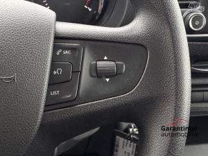 Black Toyota Proace 2022 in Avizieniai, with an engine capacity of 2.00 L and mileage of 105 thousand km for 22400 €, photo 12 on AUTOMOTO.COM.LV