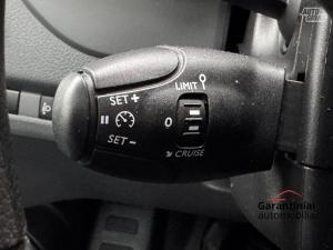 Black Toyota Proace 2022 in Avizieniai, with an engine capacity of 2.00 L and mileage of 105 thousand km for 22400 €, photo 13 on AUTOMOTO.COM.LV