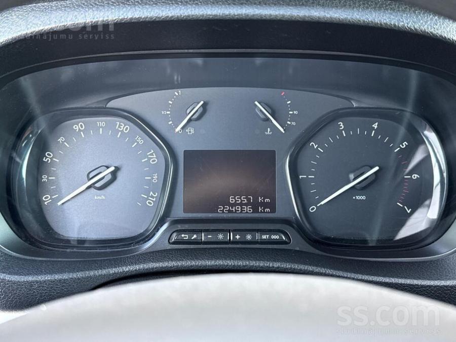 Melns Toyota Proace 2022 Rīga, ar dzinēja tilpumu 2.00 L un nobraukumu 225 tūkst. km par 23990 €, foto 14 vietnē AUTOMOTO.COM.LV