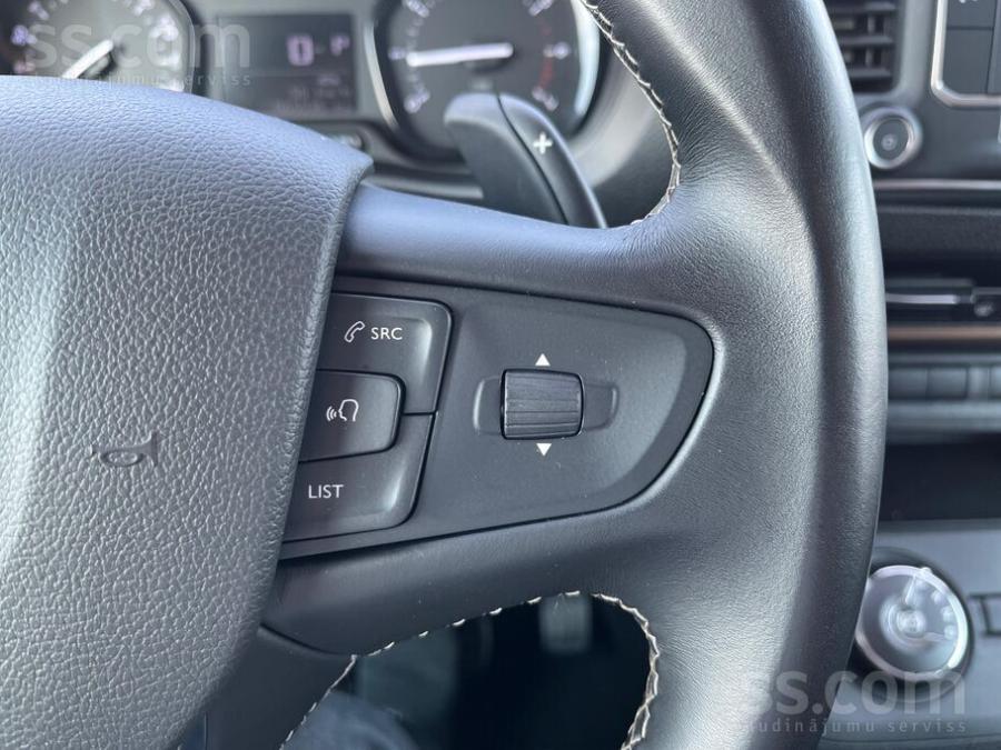 Black Toyota Proace 2023 in Riga, with an engine capacity of 2.00 L and mileage of 113 thousand km for 30990 €, photo 18 on AUTOMOTO.COM.LV