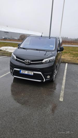 Black Toyota Proace 2017 in Tallinn, with an engine capacity of 2.00 L and mileage of 252 thousand km for 16999 €, photo  on AUTOMOTO.COM.LV